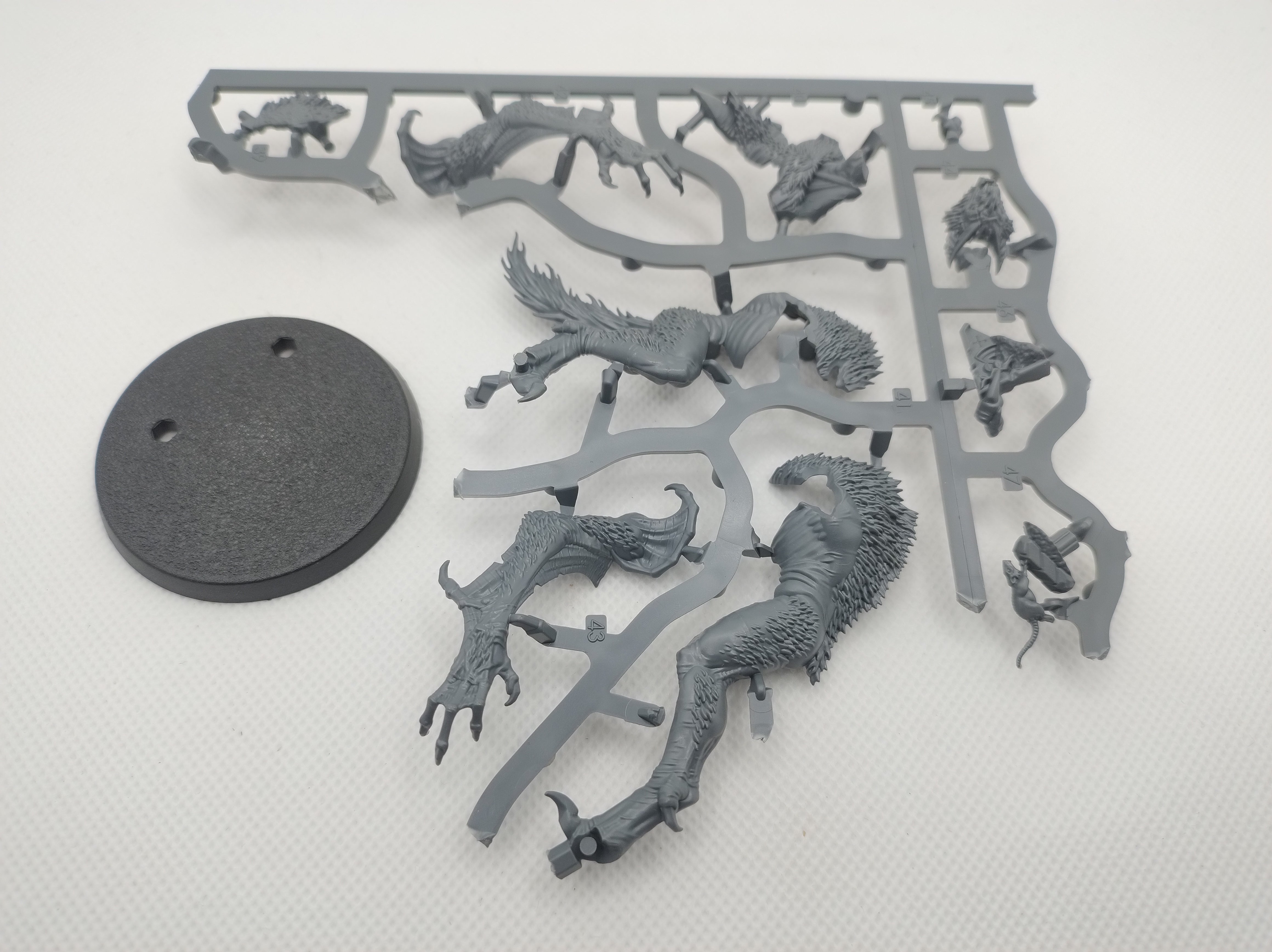 Vargskyr Miniature Sprue & Base | Cursed City Singles – Spruefix